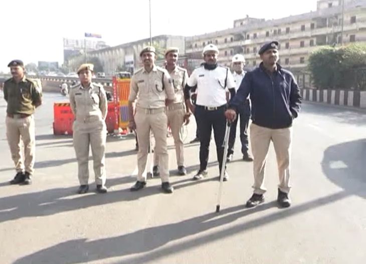 To save people's lives, police on the road, police deployment on ...