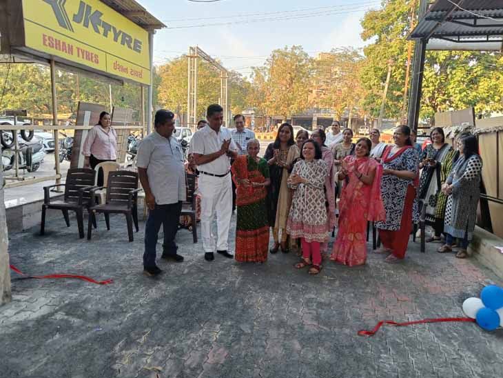 Relief by placing paver blocks in the rear view area of Vyara | માંગણી ...