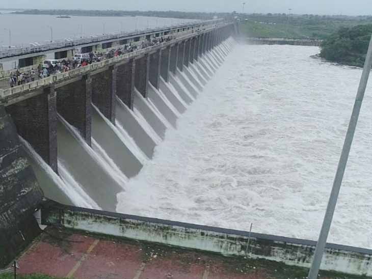 5 gates of Machhu Dam need to be replaced, other 33 also weak | મચ્છુ 2 ...