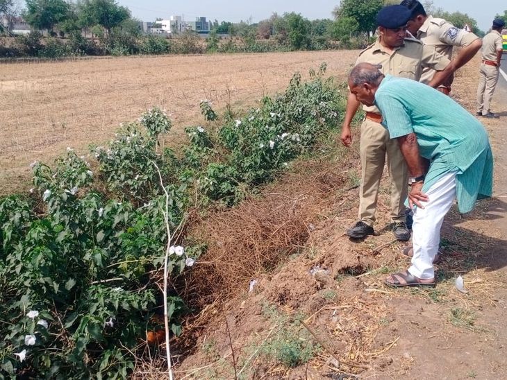 A half-naked body of a man was found yesterday from the approach of ...