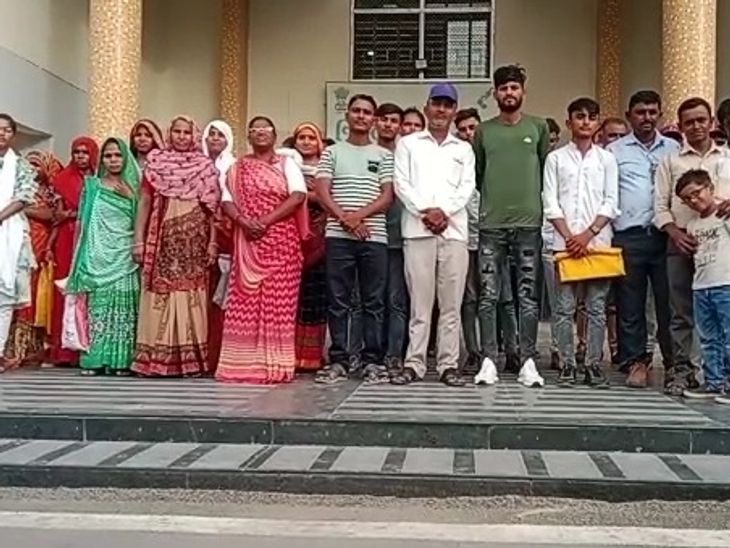 A Scheduled Caste family in some villages of Siddhapur called the ...