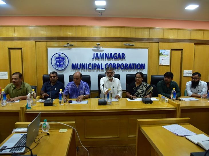 A meeting was held under the chairmanship of Cabinet Minister Mulobhai ...