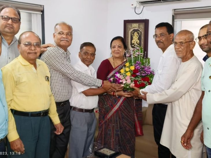 Surat's identity jari industry got a big relief when the GST Council ...