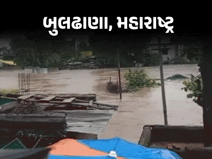 Youth gets stuck with bike in heavy rain in Jodhpur; Rain alert in ... Youth gets stuck with bike in heavy rain in Jodhpur; Rain alert in ...