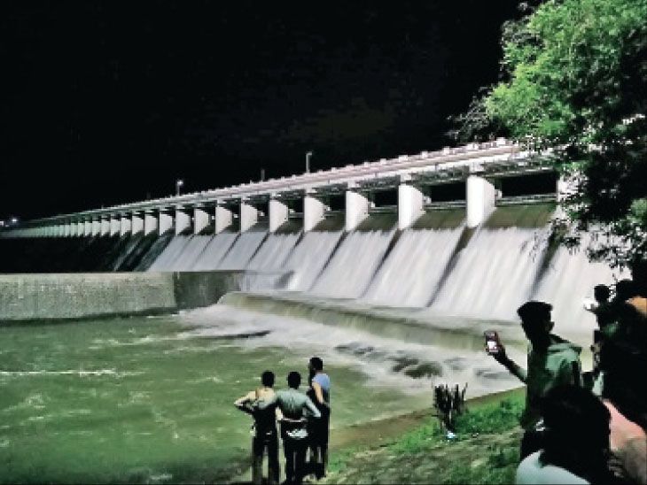 Shetrunji Dam overflows for fourth consecutive year | ઈતિહાસમાં પ્રથમ ...