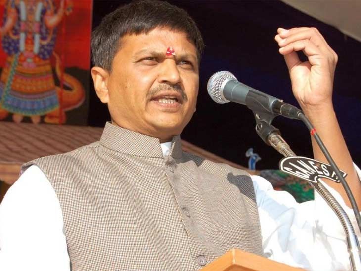 5 workers of Patel Brass Works claimed company's designs and drawings ...