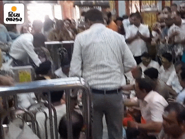 Devotees flocked to Shivalayams including the historic Kantareshwar ...
