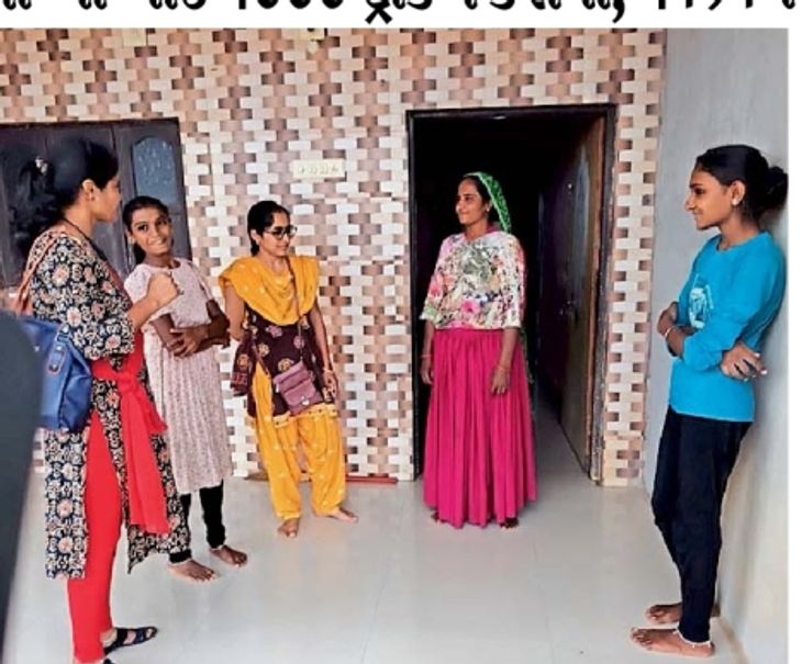 Students who dropped out after class 8 in Kutch were persuaded to go home and study | પ્રવેશ ન ...