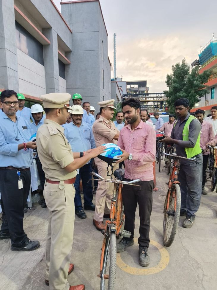 Visited SPA Mini Hospital at Vapi Aarti Industries | વાપી આરતી ...