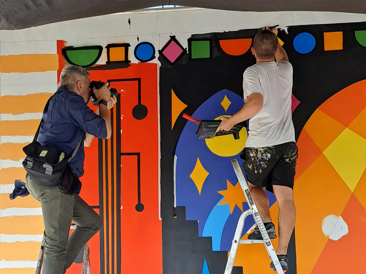 French Wall Art Festival held in Ahmedabad Large size wall art on the ...