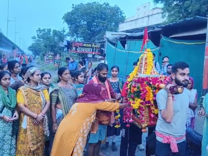 From Ghadoi in Valsad to Khodiyar Mata Mandir in Jai Veer Kasba at ...