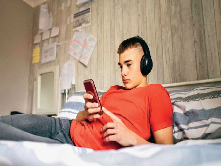 Social media has no negative impact on children who have a loving ...