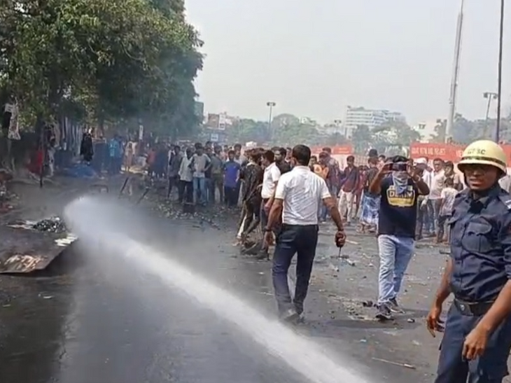A firecracker stall caught fire in Surat's Adajan, fire brigade brought ...