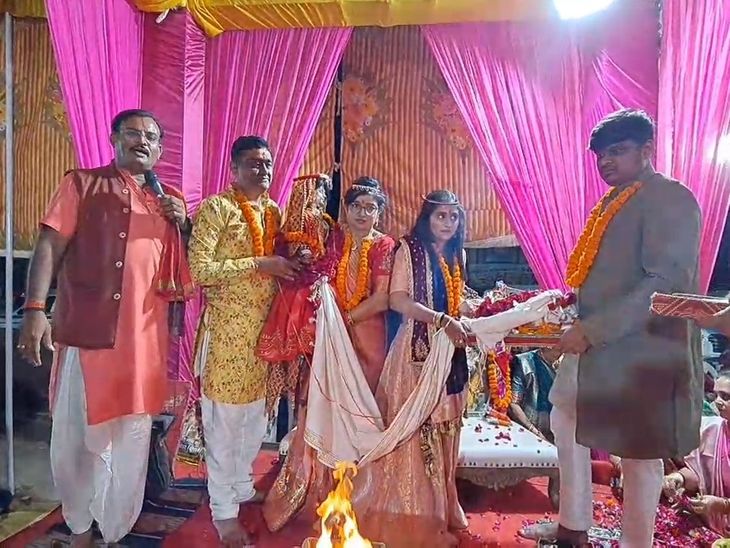 At Panchdev temple in Himmatnagar's Mahaveer Nagar, the horse arrived ...