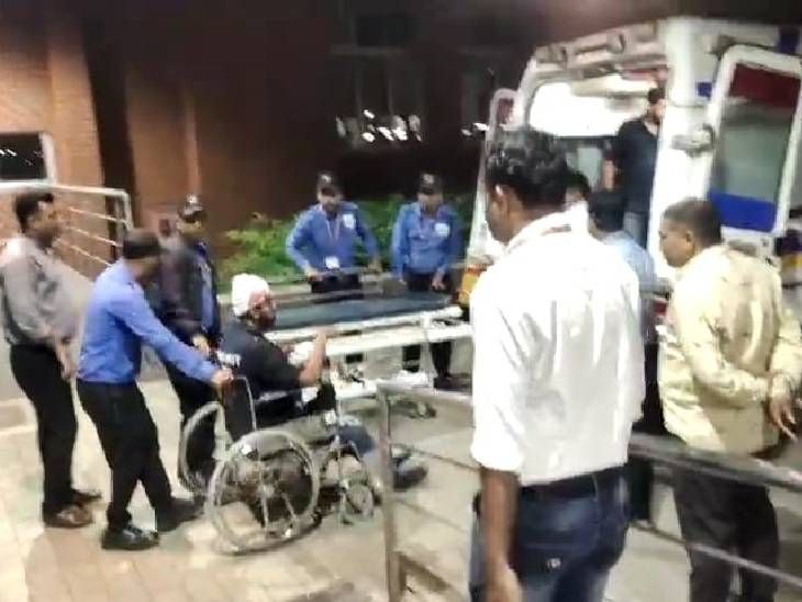 A Surat school bus met with an accident in Valsad