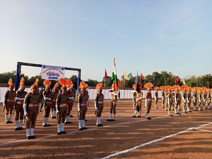 Convocation parade ceremony of 167 trainees at Palanpur Police Parade ...