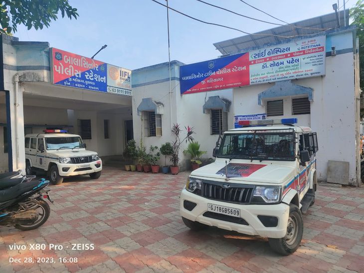 State vigilance seized a quantity of 2.13 lakhs