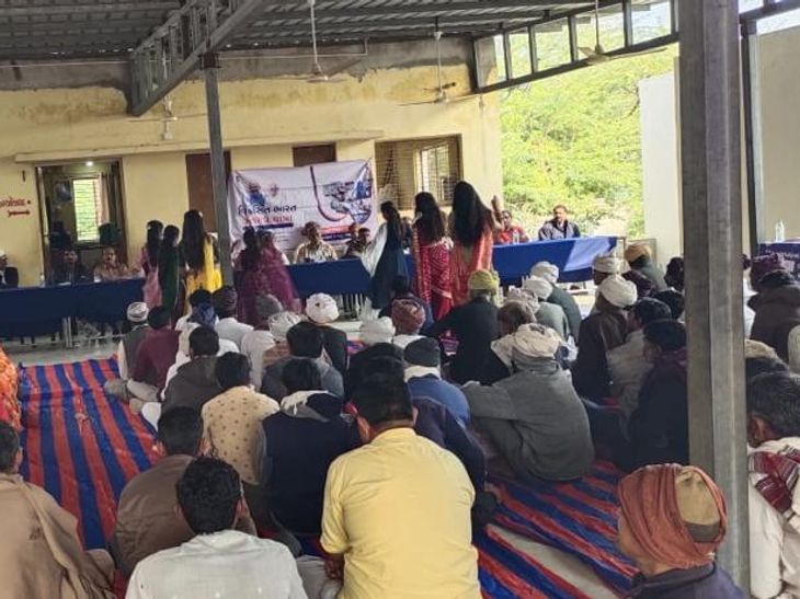 Rath reached Vavna Dhima Gram Panchayat, people were made aware of ...