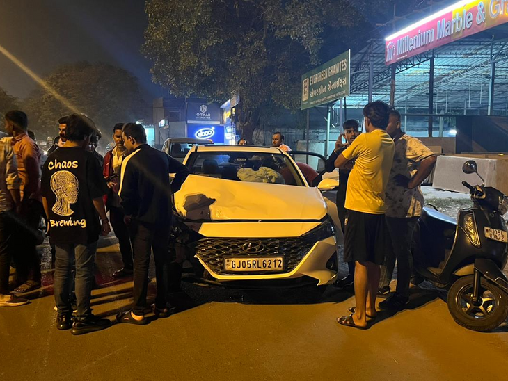 Tempo driver takes sudden turn near Bhatar Char road, serious accident ...