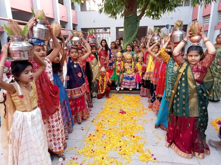 Shri V. of Mehsana. R. Karve. Prof. Pvt. A program was organized to ...