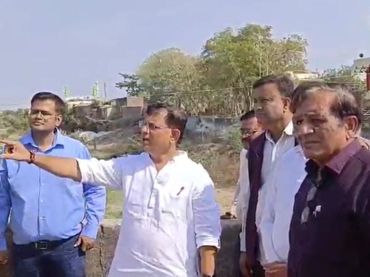 A riverfront will be constructed on the Navali river in Savarkundla at ...