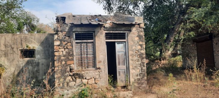 Naswadi dt. The panchayat compound became a hangout for anti-social ...