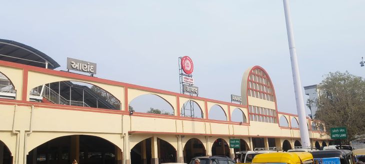 Ratlam-Meghnagar station redevelopment guarantee of beautification in ...