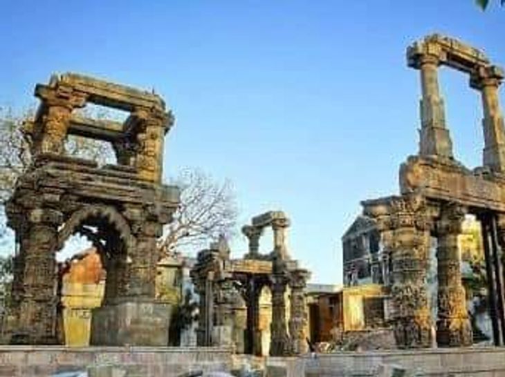 Collector bans use of any place inside Rudramahalaya and Jumma Masjid ...