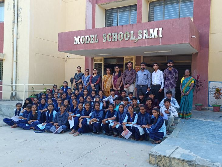 A farewell and felicitation ceremony was held for the students of class ...