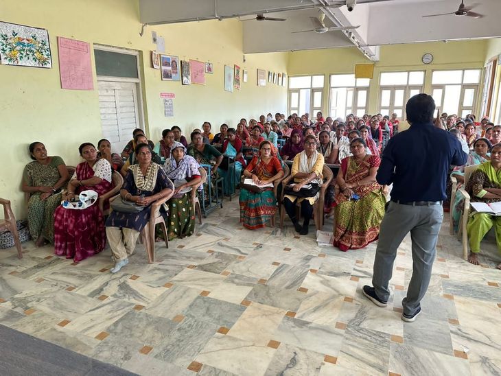 Capacity building training was held under Mission Vatsalya of Anganwadi ...