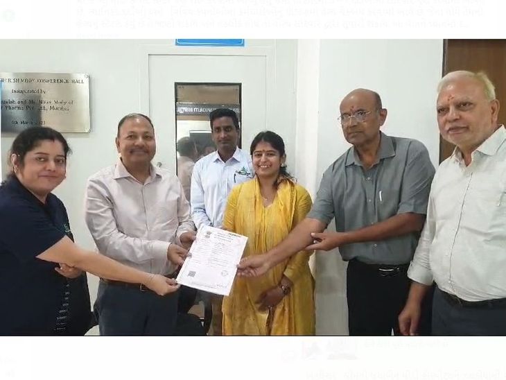 Smt. Jayaben Modi Hospital, Ankleshwar has been given Rs. A grant of 45 ...