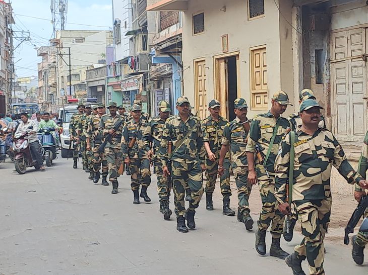 Khambhat Provincial Officer and DySP were specially present in foot ...