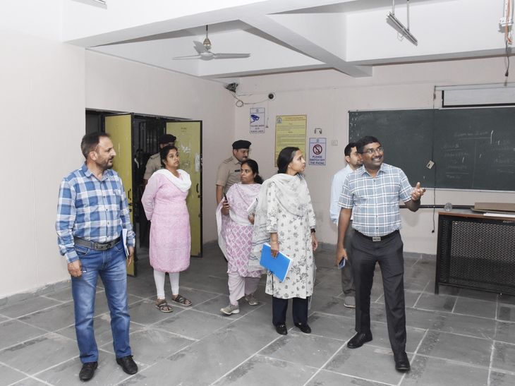 General, Expenditure and Police Observers visited the Lok Sabha ...