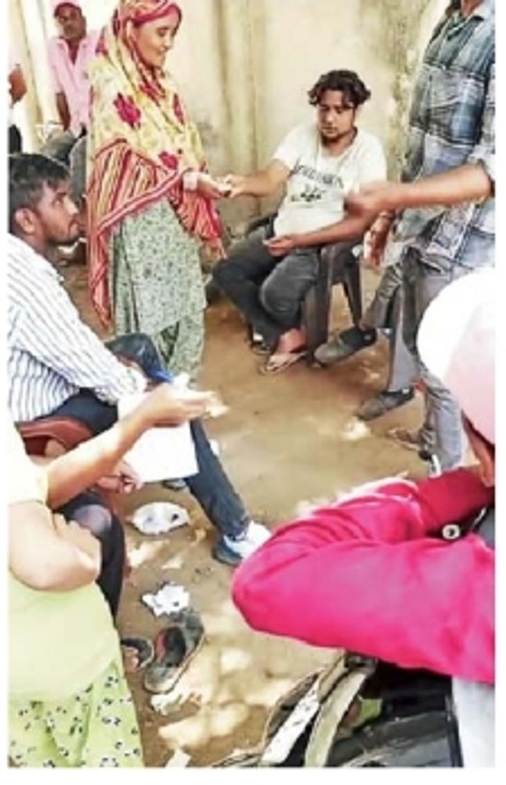 In the societies of Juhapura, a video of inking by paying rupees was ...