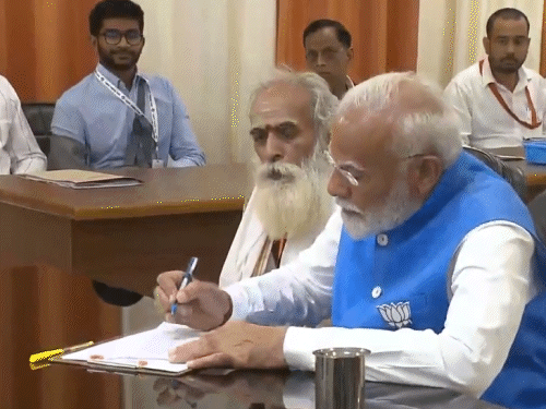 PM Narendra Modi Nomination LIVE Update | UP Varanasi Lok Sabha ...