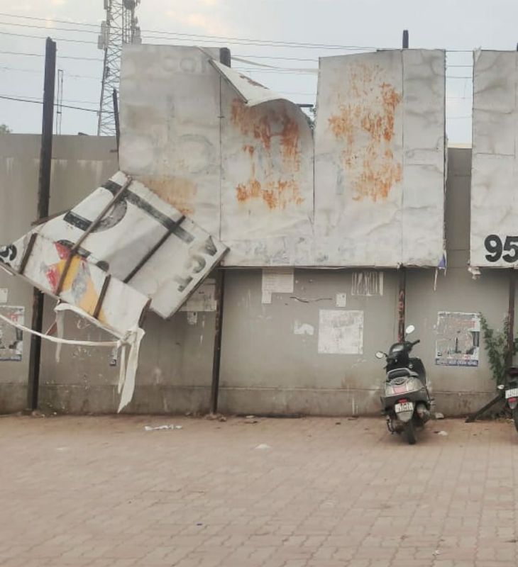 Collapsed hoardings at Mandvi bus stand pose a danger to commuters ...