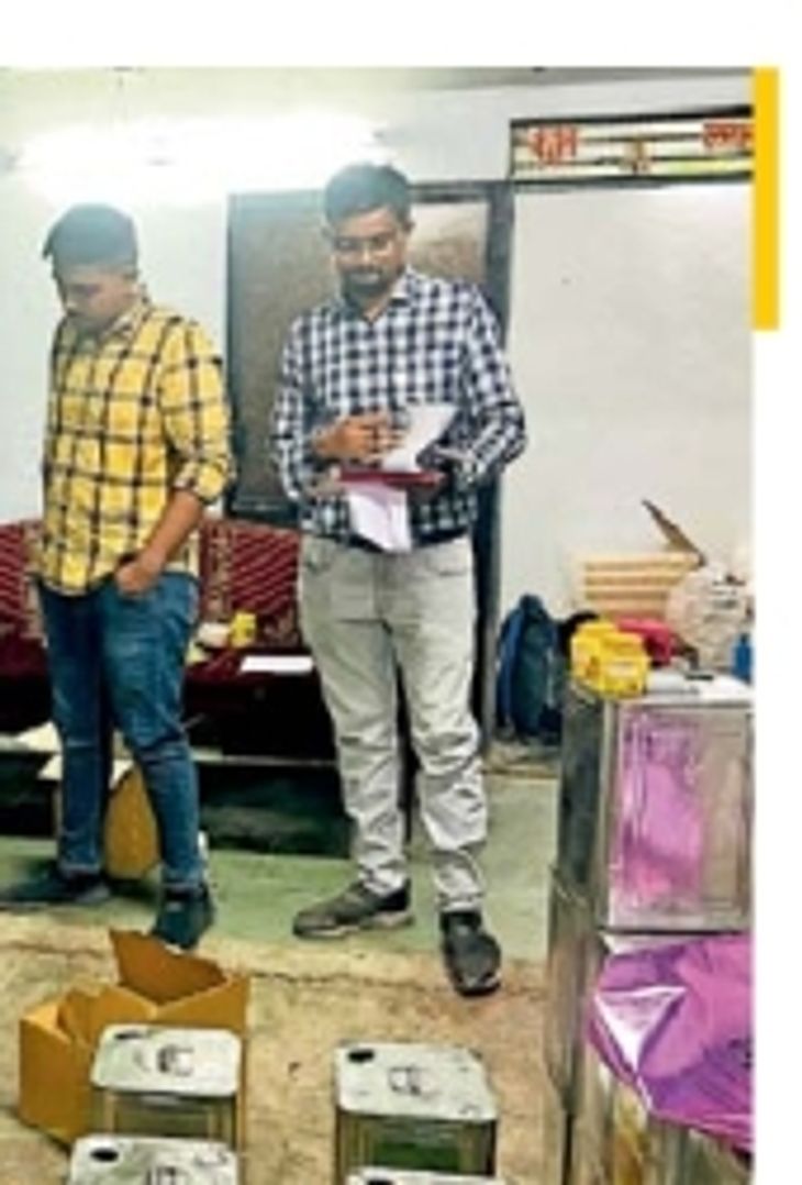 Attempt to make and sell fake ghee in Amul containers caught in Sector ...