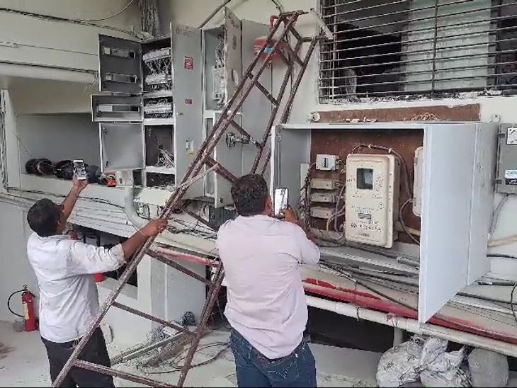 Over 500 students evacuated after meter box caught fire, no casualties ...