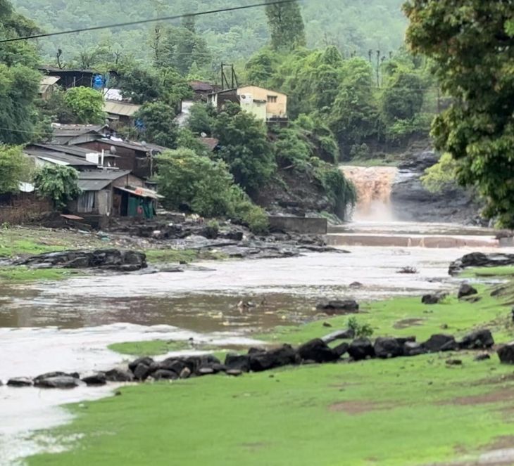 In Saputara, trees were destroyed if the roofs of rows flew off at the ...