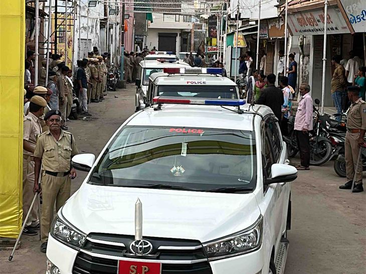 Ahead of the 142nd Rath Yatra of Jagannathji in Patan, police conducted ...