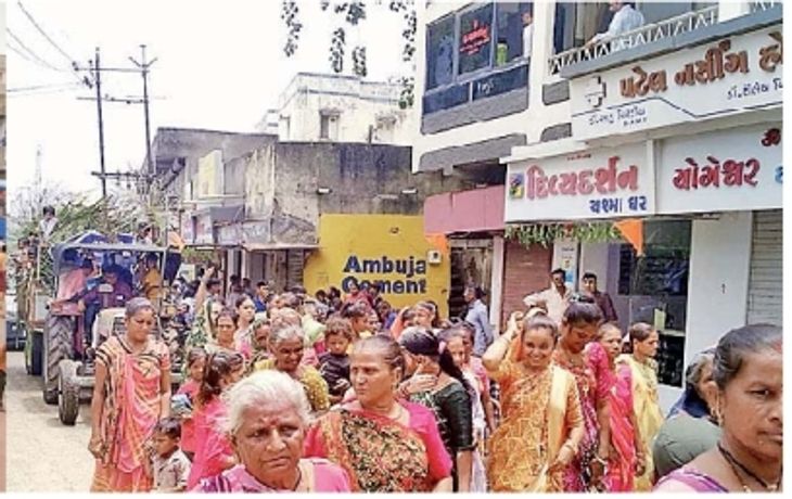 In Gohilwad, the devotees got emotional to greet the beloved | રથયાત્રા ...
