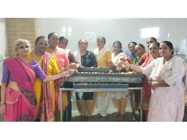 The women of Charkhadi village made churma ladles for cows and dogs ...