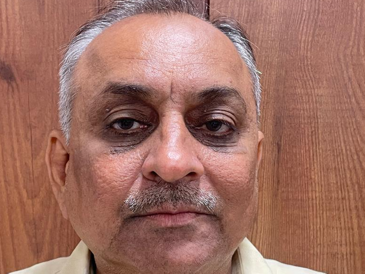 In Ahmedabad, the owner of a medical store was caught taking a bribe of ...