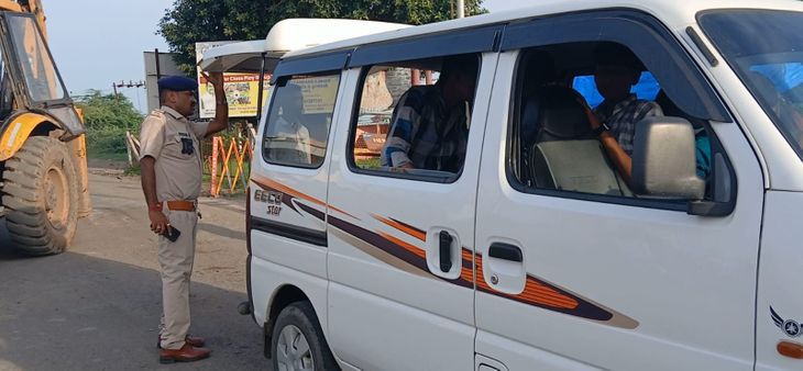 Intensive vehicle checking on eve of Raksha Bandhan in Wagra | વાહન ...