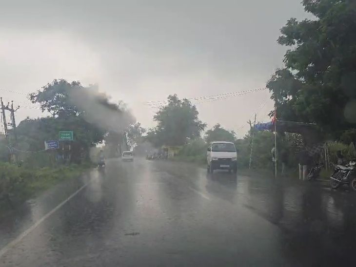 In Mangrol taluk of Surat district, the weather changed, the rain ...