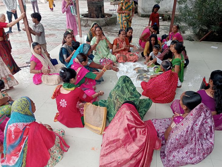 The temple of Shitla Mataji in Morbi was crowded with women paying ...