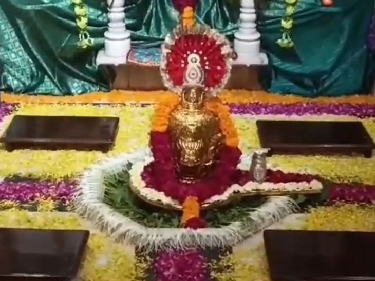The Unjha Vaijnath Mahadev Temple resounded with the Jai Ghosh of Har ...