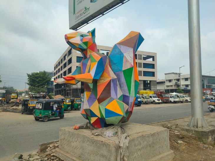 Beautification of Vadodara Corporation, Vadodara Three squirrels were ...