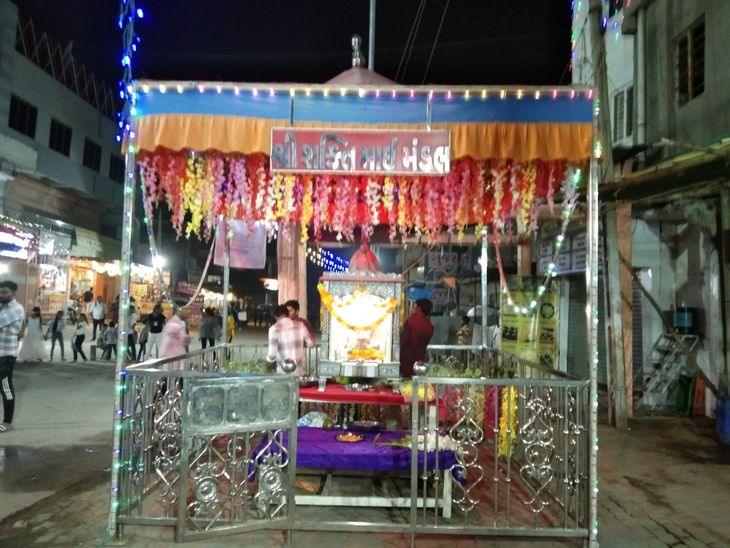 Navla Nortani Garba was celebrated in Kalol city and taluk according to ...