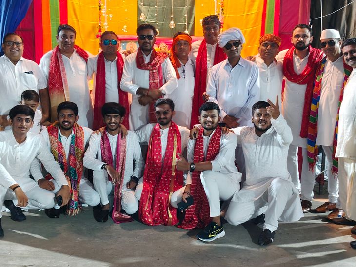 Mataji's Chothe Norte costume program held at Krishnapark Society ...